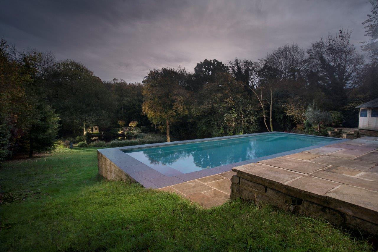 Heating Your Pool With a Heat Pump - Swimming Pool Heating | XL Pools